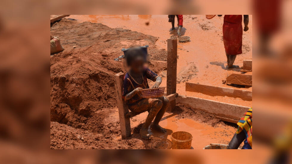 In pictures: Children working in Cameroon gold mines despite ban