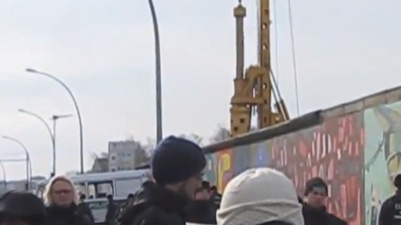 Les promoteurs immobiliers font tomber les restes du Mur de Berlin