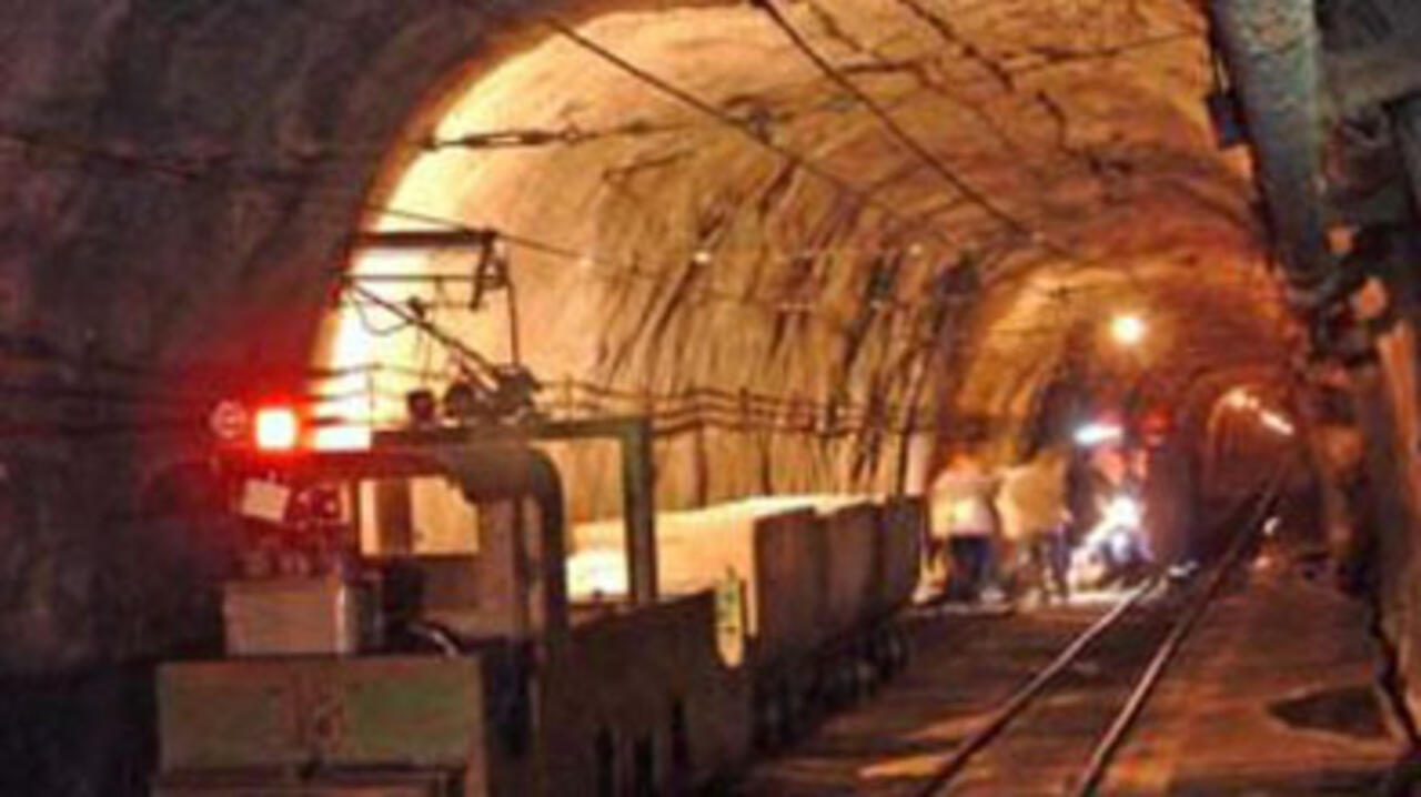 Thirty-five killed in a collapsed mine – is corruption to blame?