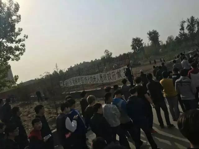 Chinese school uses students as 'human shield' against angry villagers