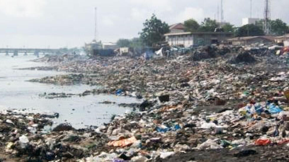 Observers around the world share photos of the waste that pollutes ...