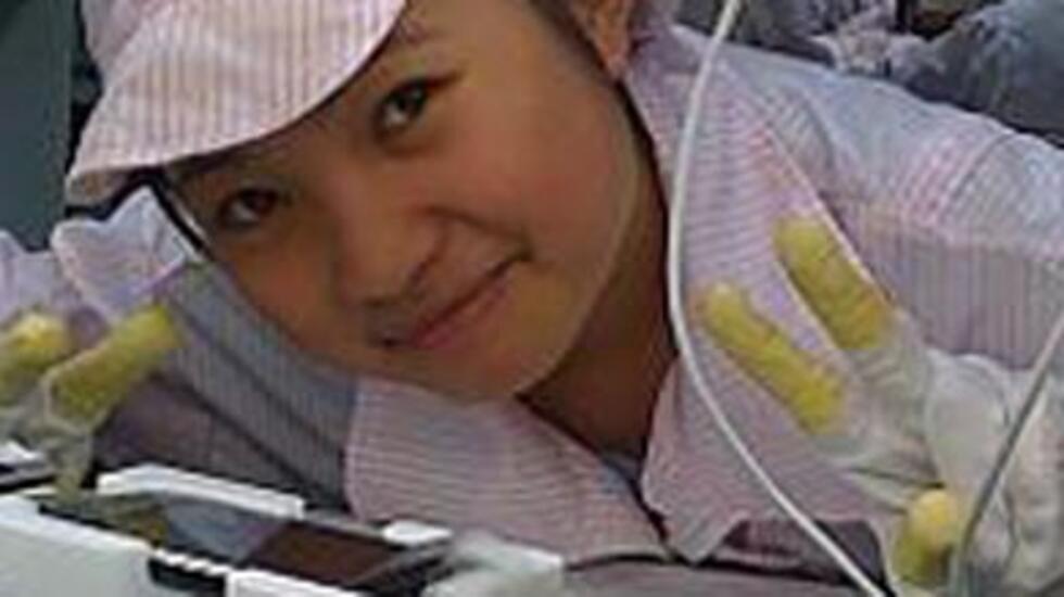 Fifteen minutes of fame for the "iPhone Girl"