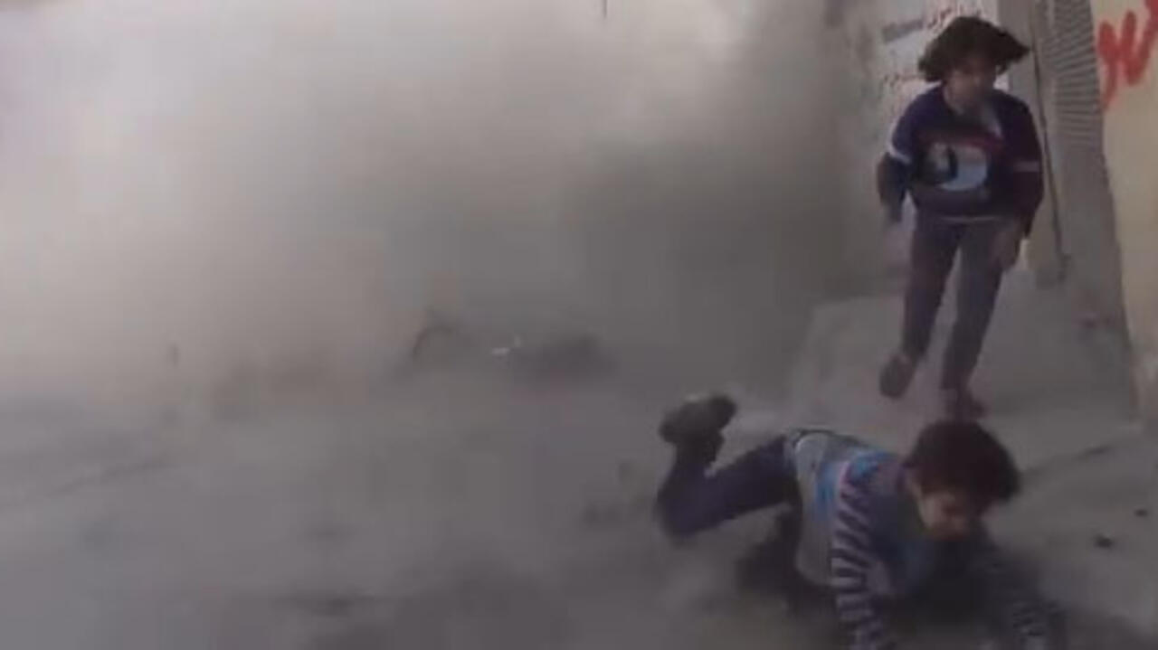 Video shows kids narrowly escaping shelling in Damascus