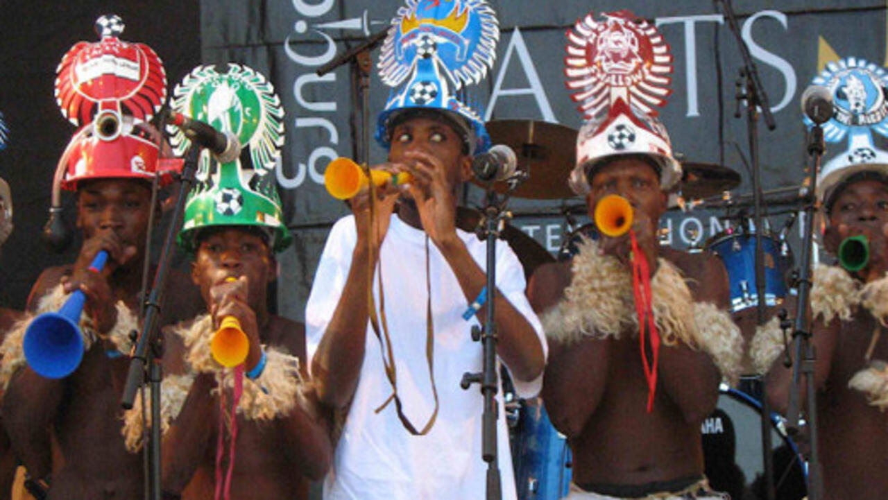 Le son de la vuvuzela "peut être très beau" - Les Observateurs - France 24